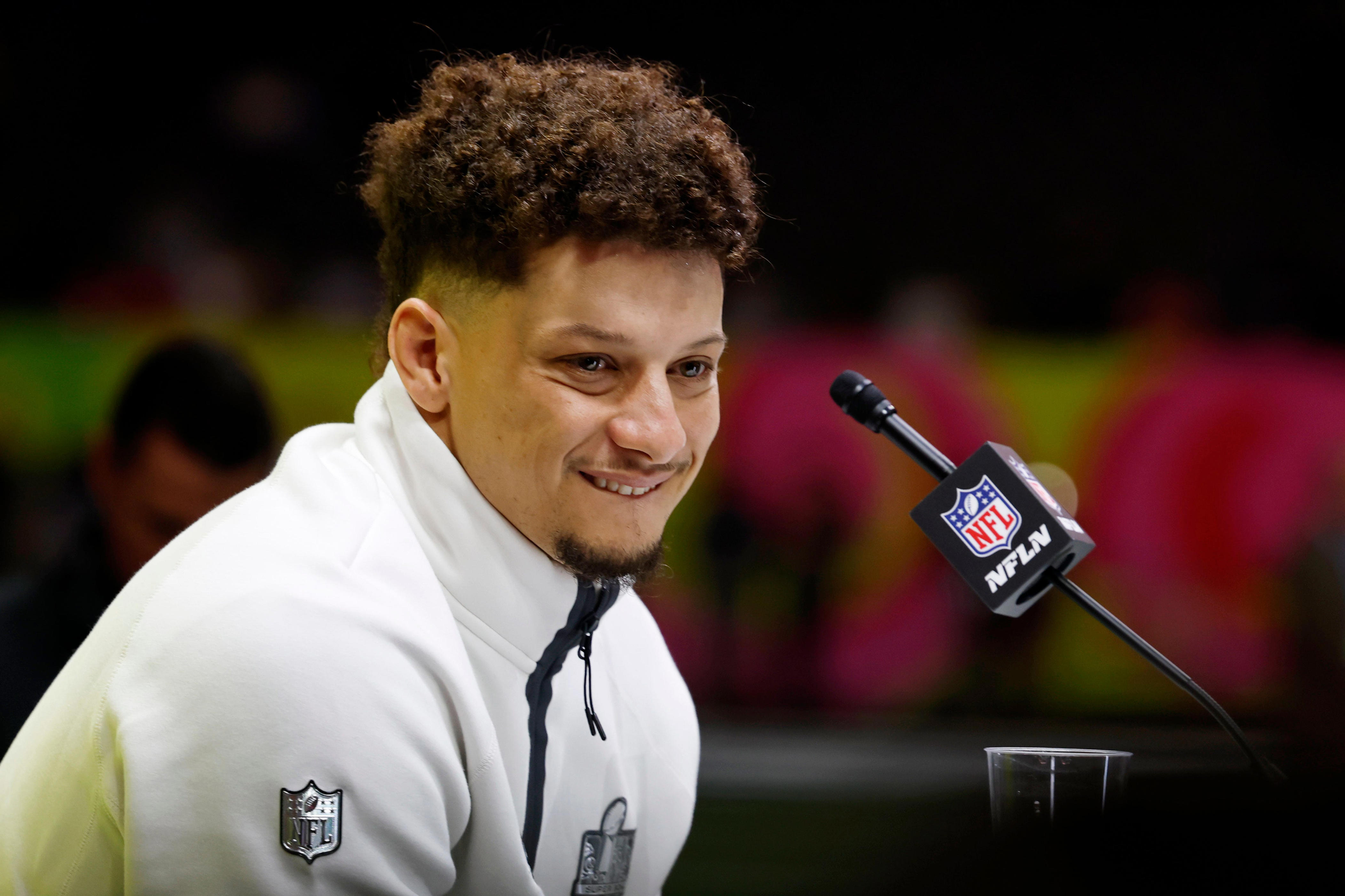 Kansas City Chiefs QB Patrick Mahomes features in the Oakley Meta AI ...