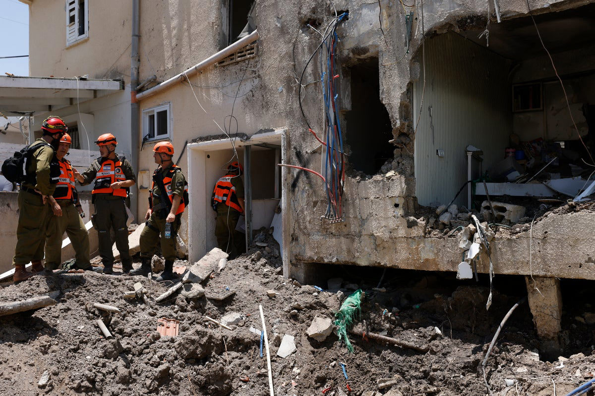 Israel-Iran latest: Trump considers strikes as IDF ‘kills two Iranian ... Israel-Iran latest: Trump considers strikes as IDF ‘kills two Iranian ...