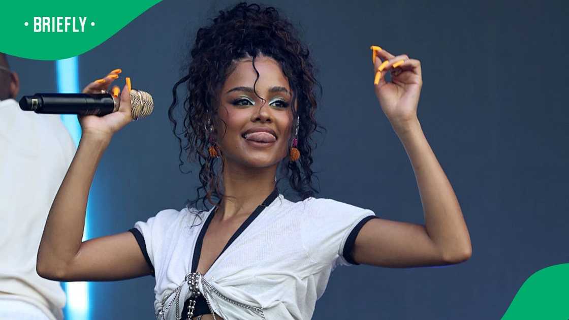 Video: SA praises Tyla for riding a taxi in Joburg