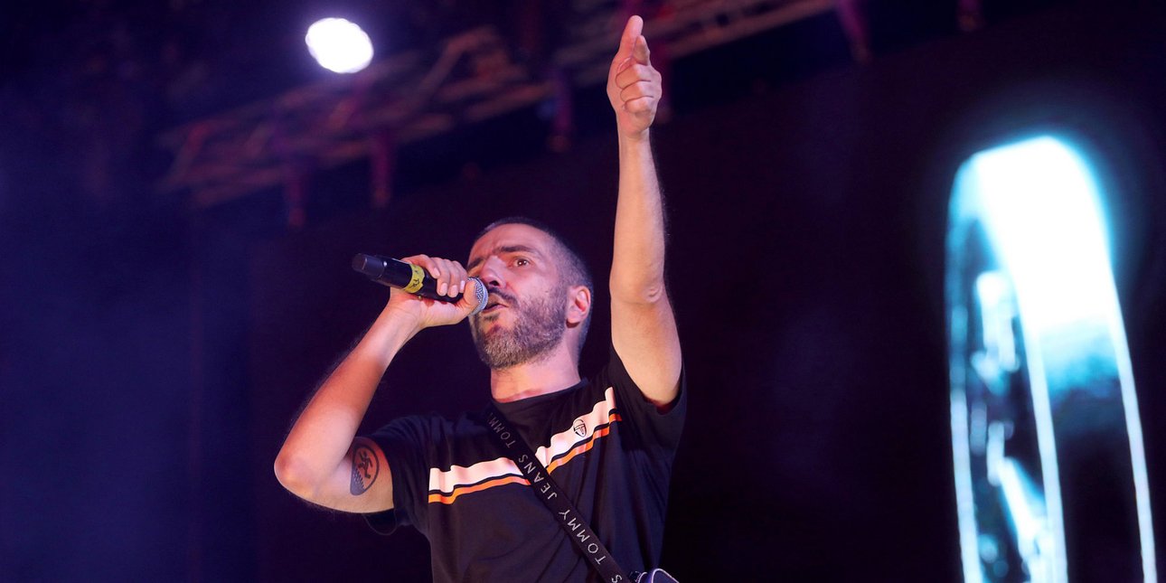 Απόψε η sold out συναυλία του ΛΕΞ στο ΟΑΚΑ -Χρήσιμες πληροφορίες για ...