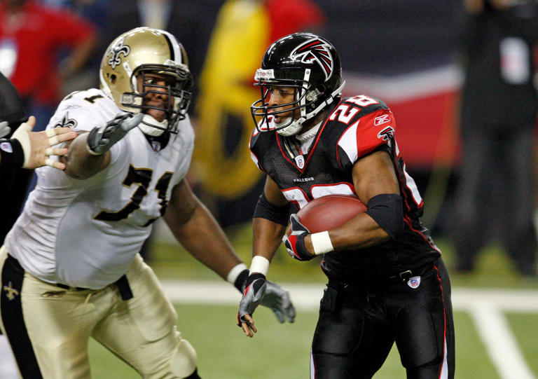 NFC South all-time rushing yards leaders: Where does Alvin Kamara rank?