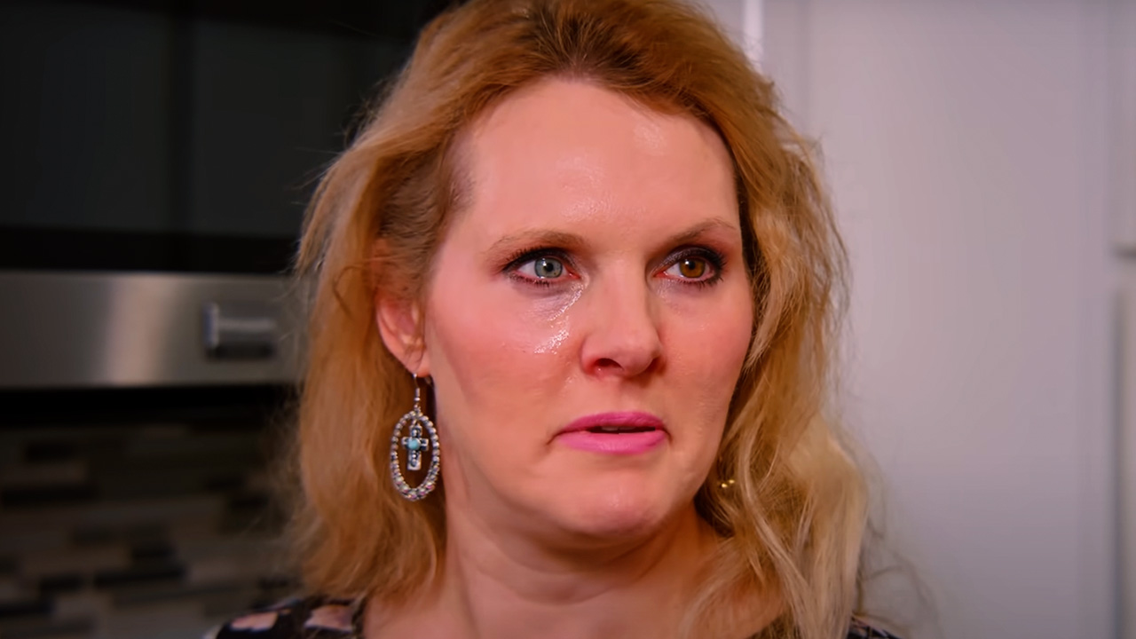Family Thanksgiving Explodes in Chaos