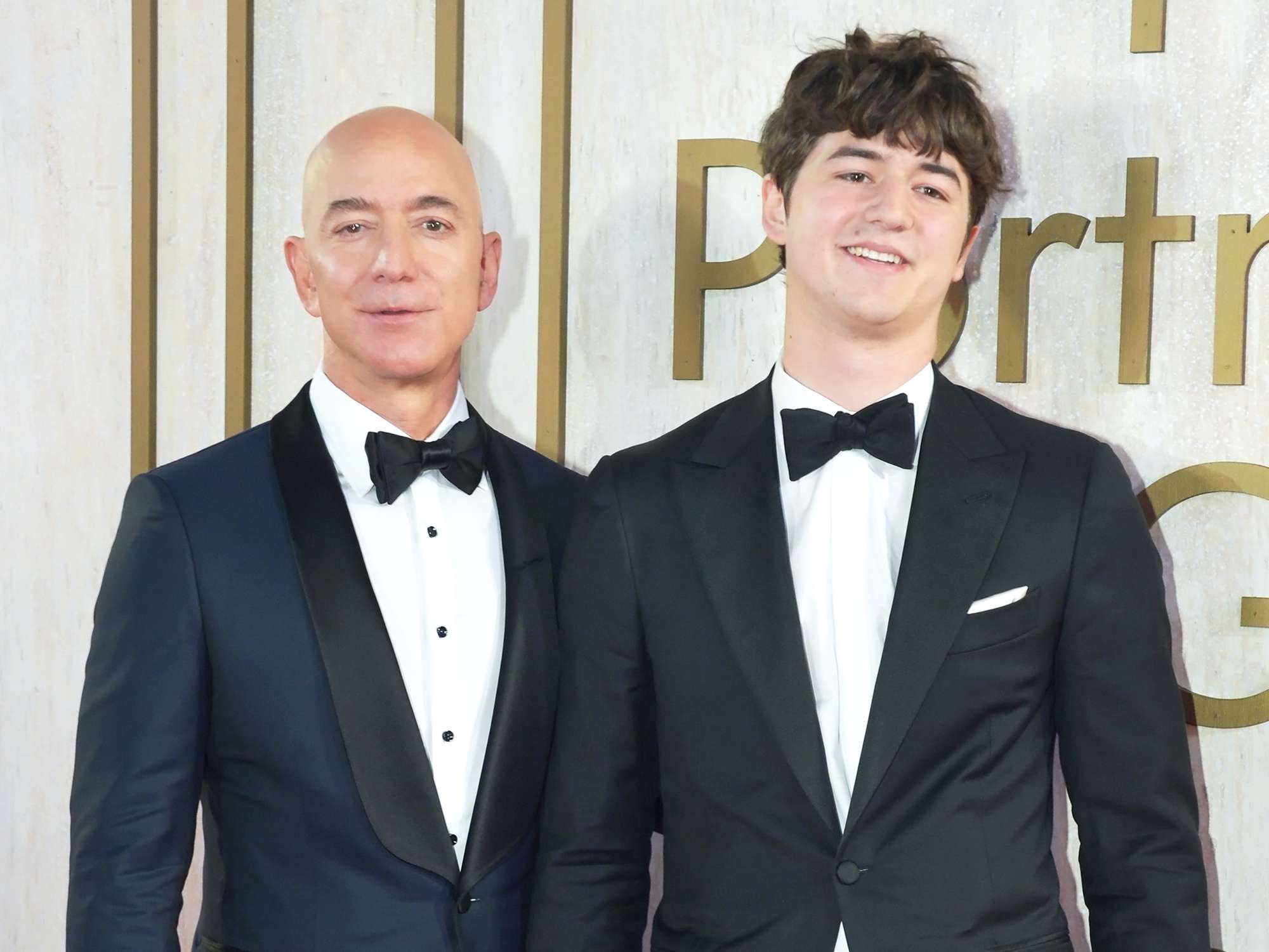 Who Are Jeff Bezos' 4 Kids? All About His Children with Ex-Wife ...