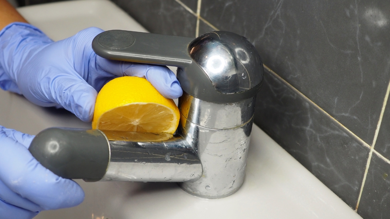 These Cleaning Tricks Don’t Work Like People Say They Do