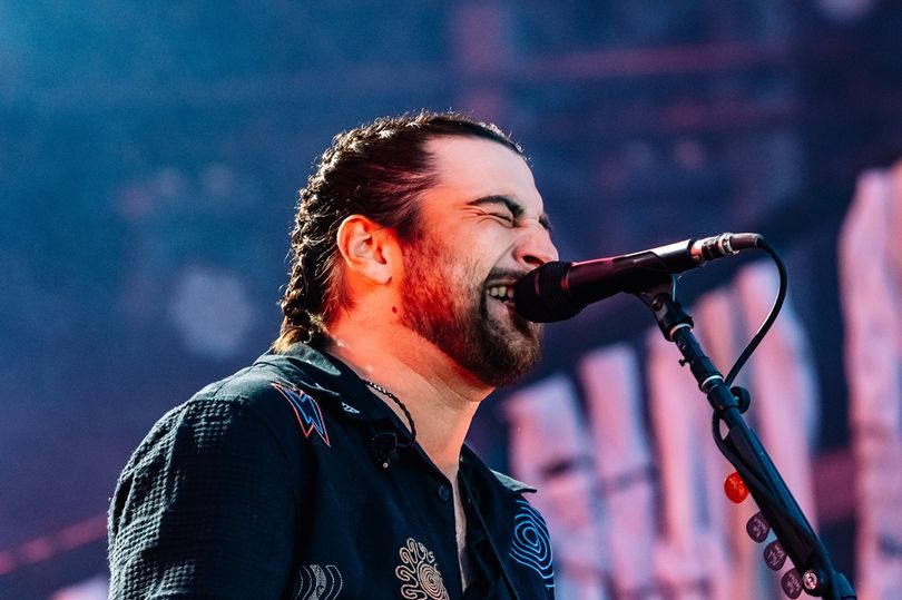 Singer Noah Kahan's special gesture to Cardiff business before ...