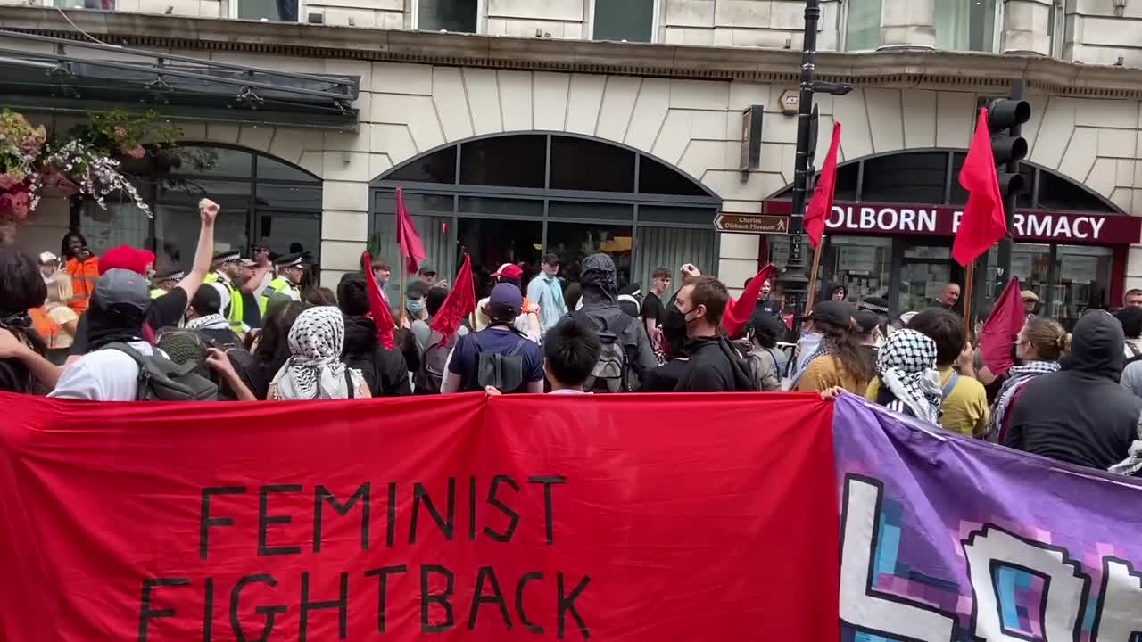 “Nazi scum off out streets!” Anti-fascist protesters confront right ...
