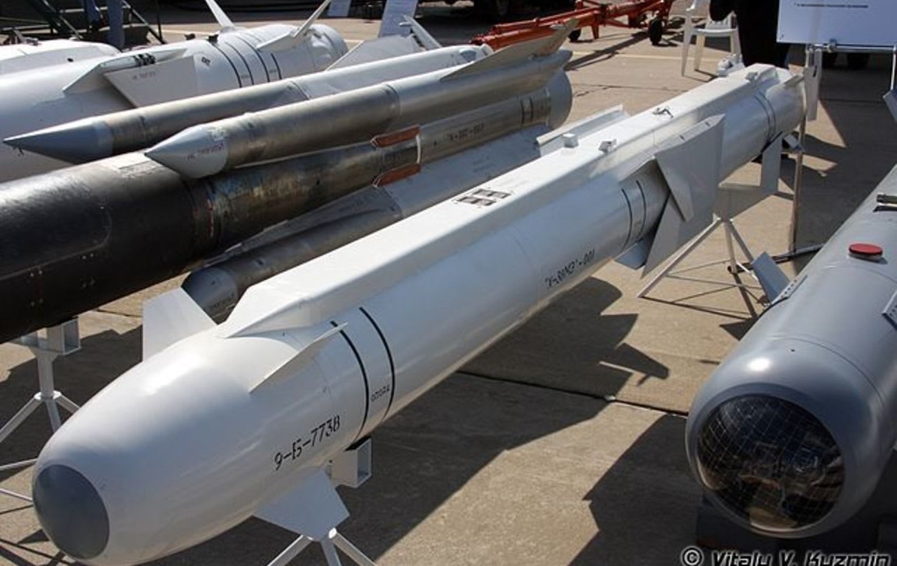 Ukraine downs advanced Grom-1 bomb: Details on Russia's latest weapon