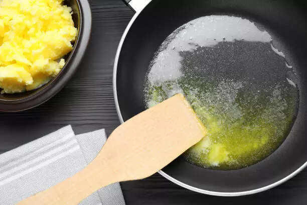 Ghee vs oil: when to use what and why