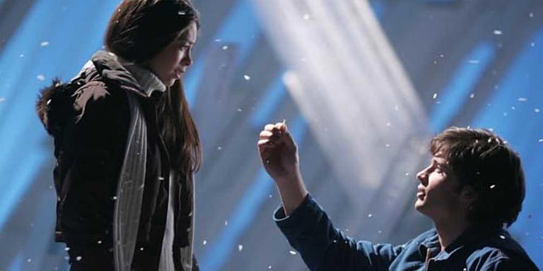 Smallville's creators had 1 major regret about the series (& they were ...