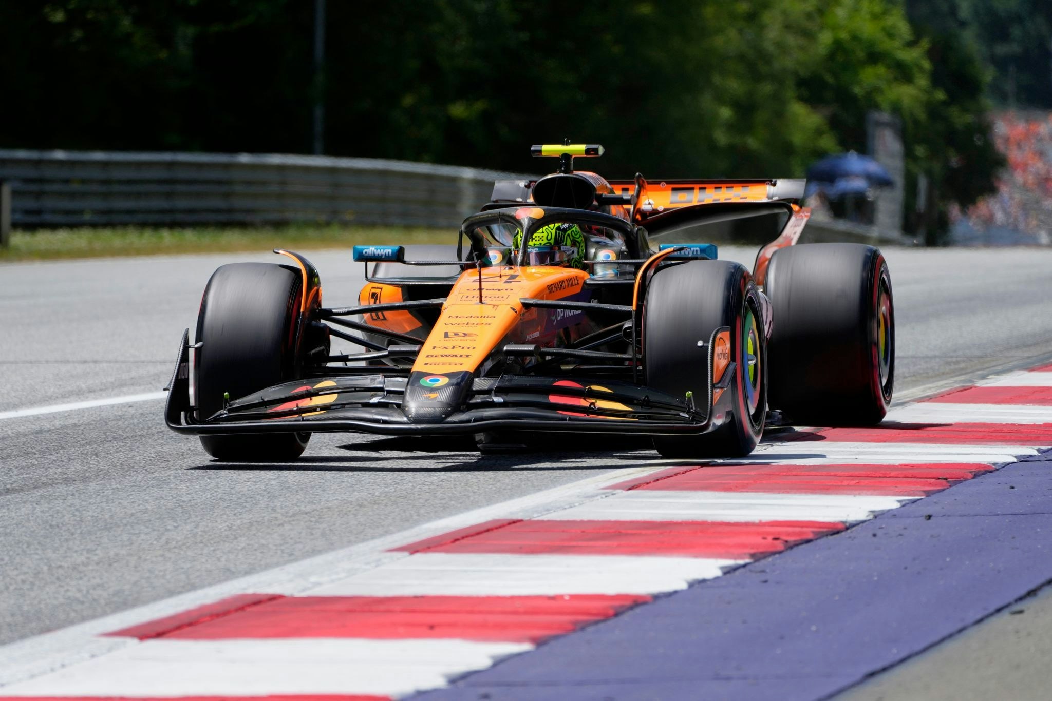 Grand Prix von Österreich: Formel-1-Pilot Norris holt sich Pole ...