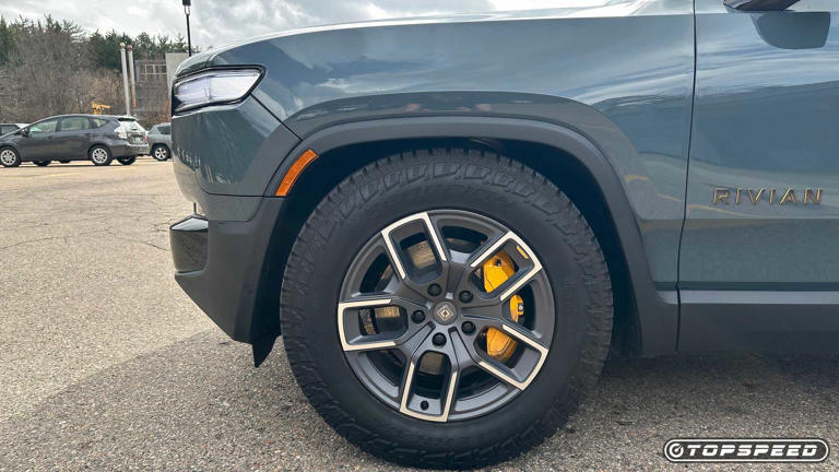 NHTSA opens investigation into 115K Rivian R1T and R1S over rear toe ...