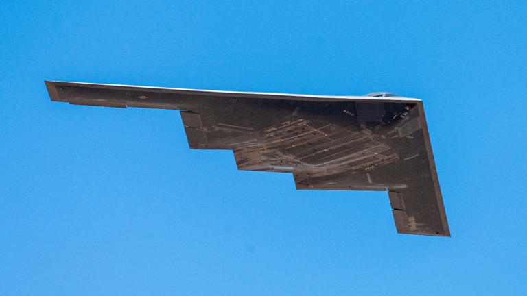 The US Air Force has only 19 stealth bombers today — the B-21 Raider ...