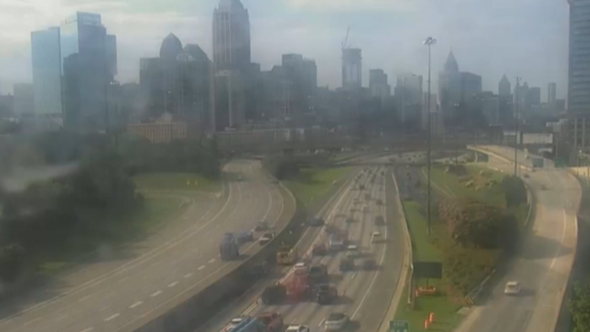 Husband Dies In Major Crash That Shut Down I 75 85 For Hours In Midtown