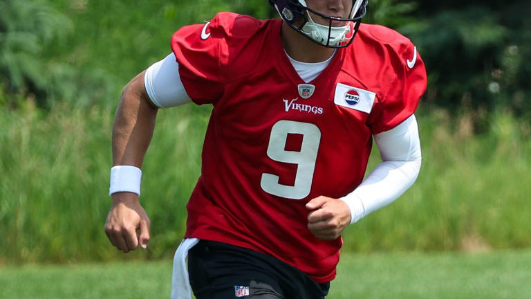 ‘Zero Real NFL Snaps’: NFL Expert Raises Alarm on Vikings’ QB Red Flag