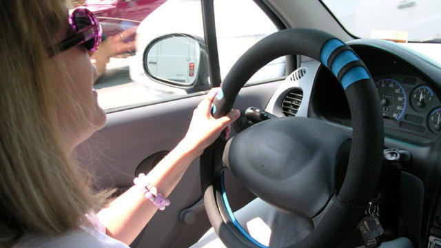 Iowa hands-free driving law to begin in July