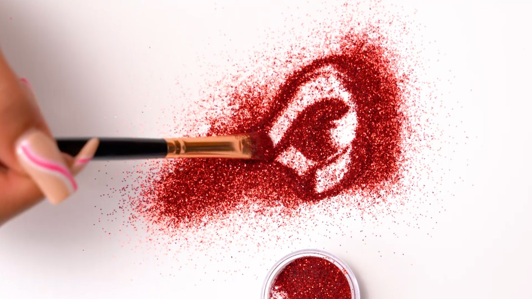 How to get the Perfect Glitter Lips