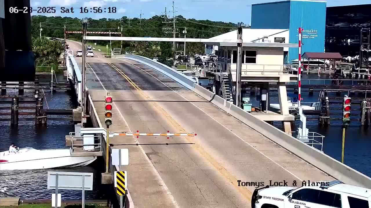 LA 22 at Madisonville reopens after bridge malfunction caused temporary ...