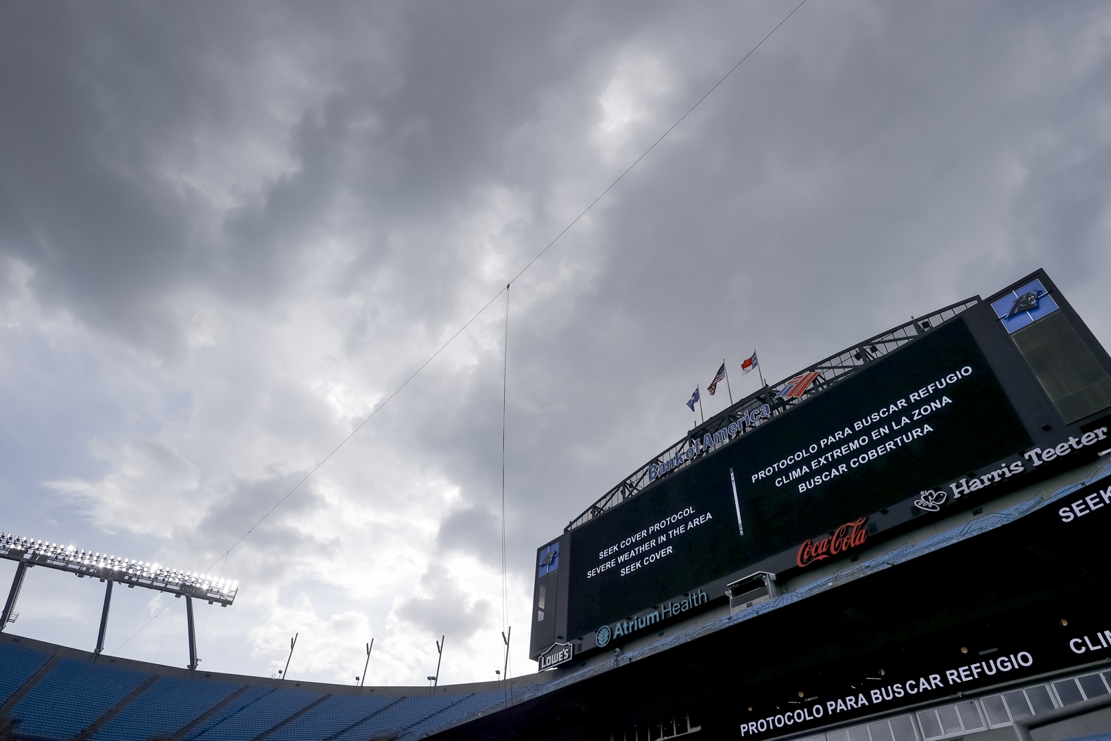 El encuentro entre el Benfica y el Chelsea, interrumpido por amenaza de ...