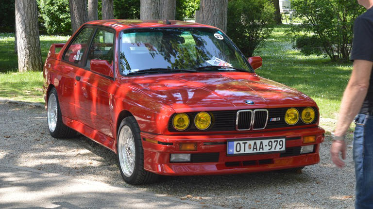 Why Did French Cars Have Yellow Headlights?