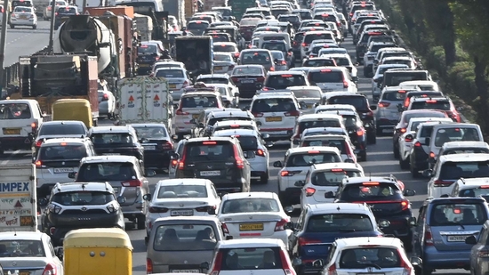 Three dead after being stuck in 8-km traffic jam on MP highway