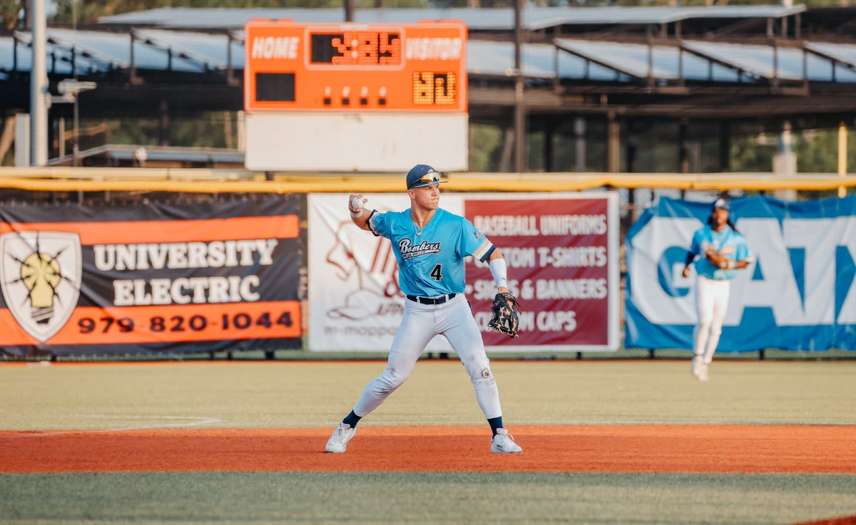 Wesley Scott commits to Diamond Dogs