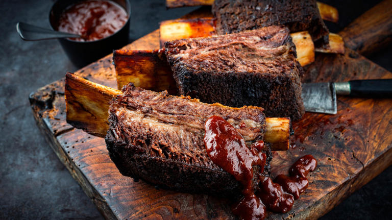 Beef Ribs Vs Pork Ribs: What's The Flavor Difference?