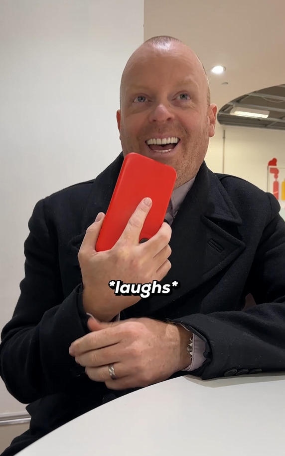 Prank Calling a Circus! 🎪😂 “Do You Accept Emotional Support Clowns?”