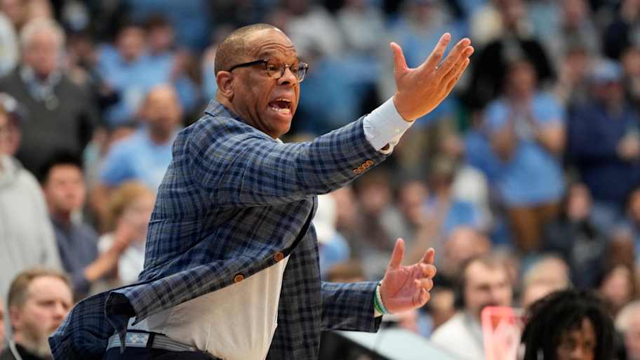 UNC Basketball Among Most Active Suitors for Coveted Prep Dylan Mingo