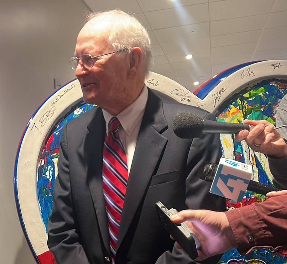 Former KU basketball coach Ted Owens to receive prestigious award in ...
