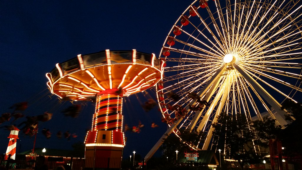 Top Amusement Parks in Iowa: Fun for the Whole Family
