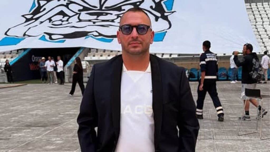 Bengous : l’influenceur marseillais victime de l’incendie de sa boutique