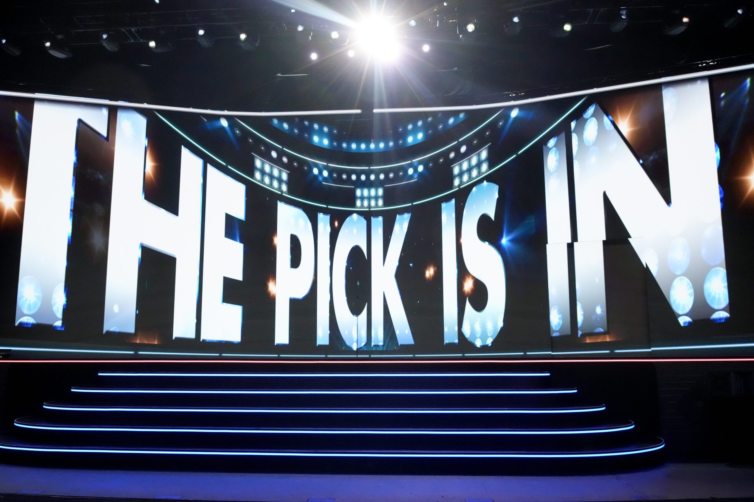 Flames select blueliner Mace’o Phillips at 80th overall in the 2025 NHL ...