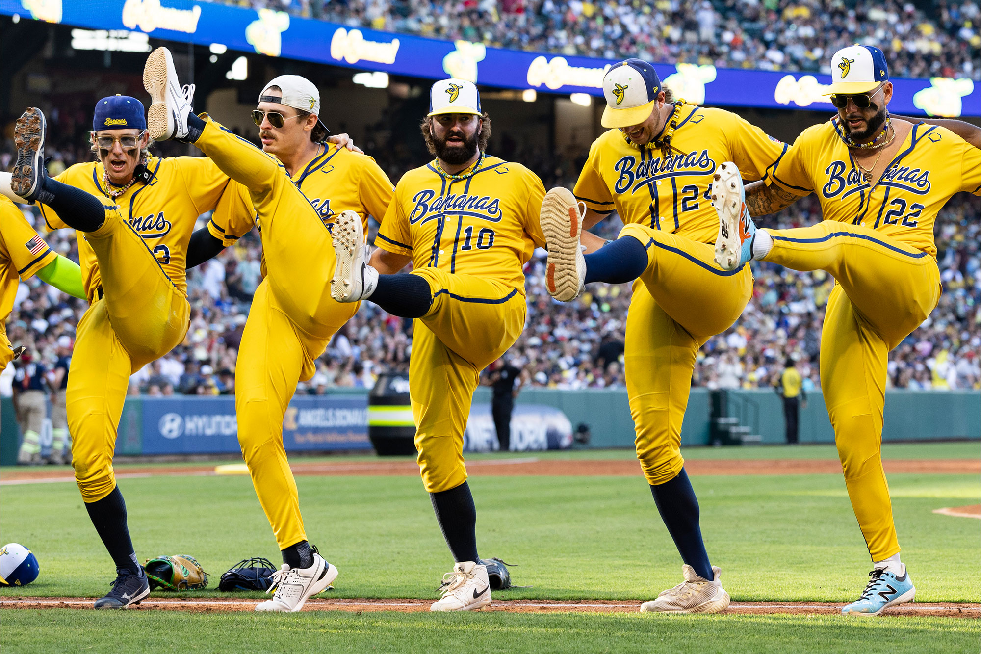 You can watch the Savannah Bananas entertain for free tonight—Here’s how