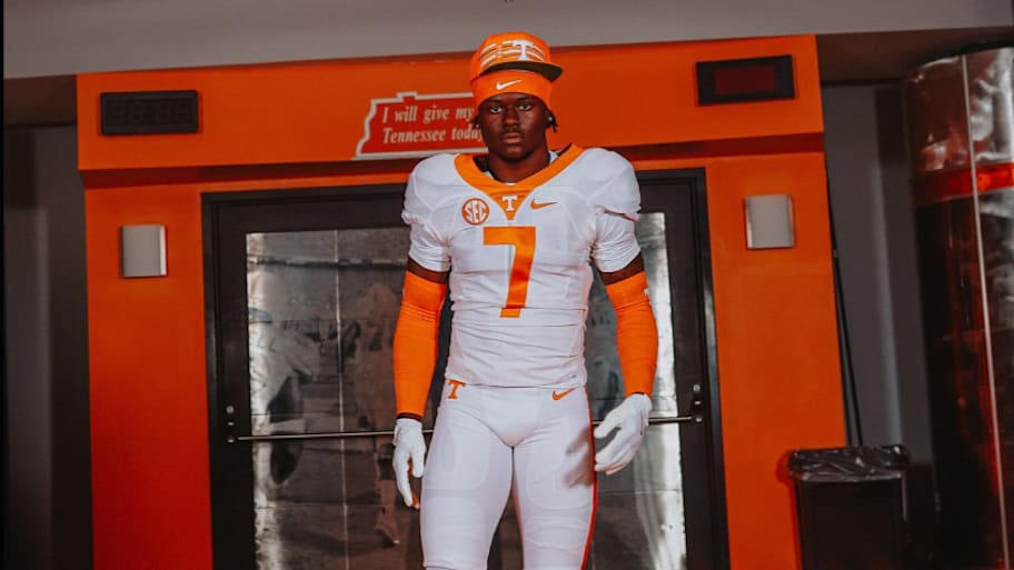 Legend Bey Announces Commitment to Tennessee Volunteers