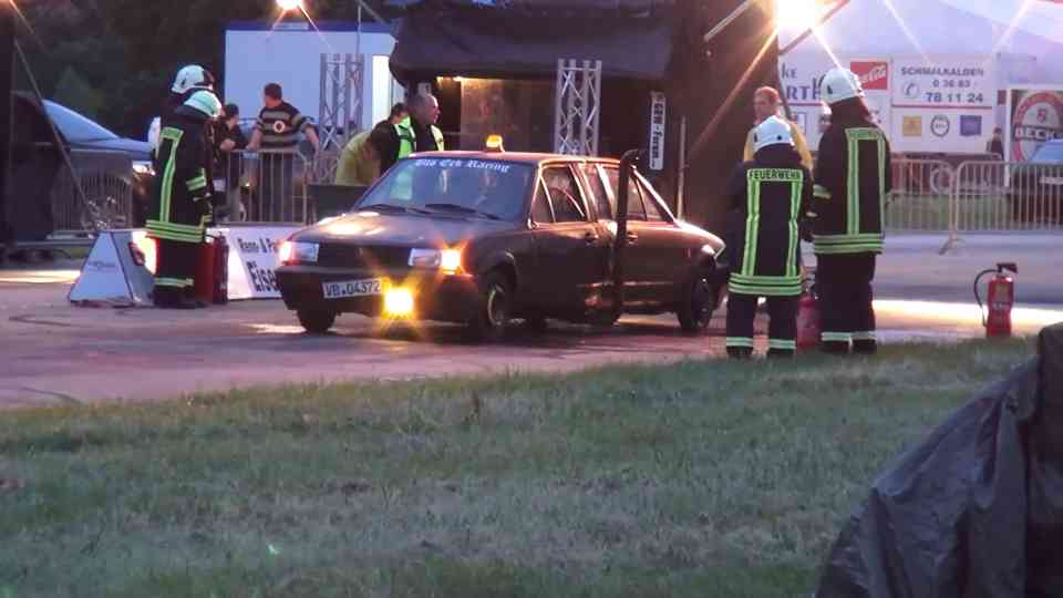 Volkswagen Burnout tot Band Klapt – Rook, Roffel & Reifen-Explosie!