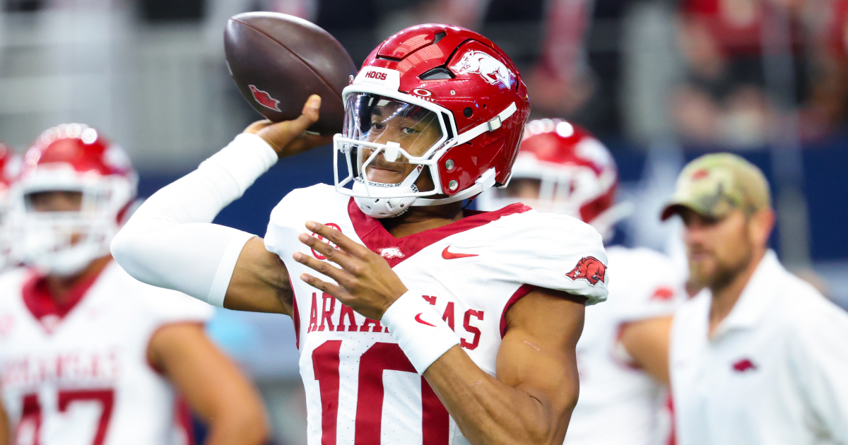 Taylen Green warms up for Manning Passing Academy with helmet camera