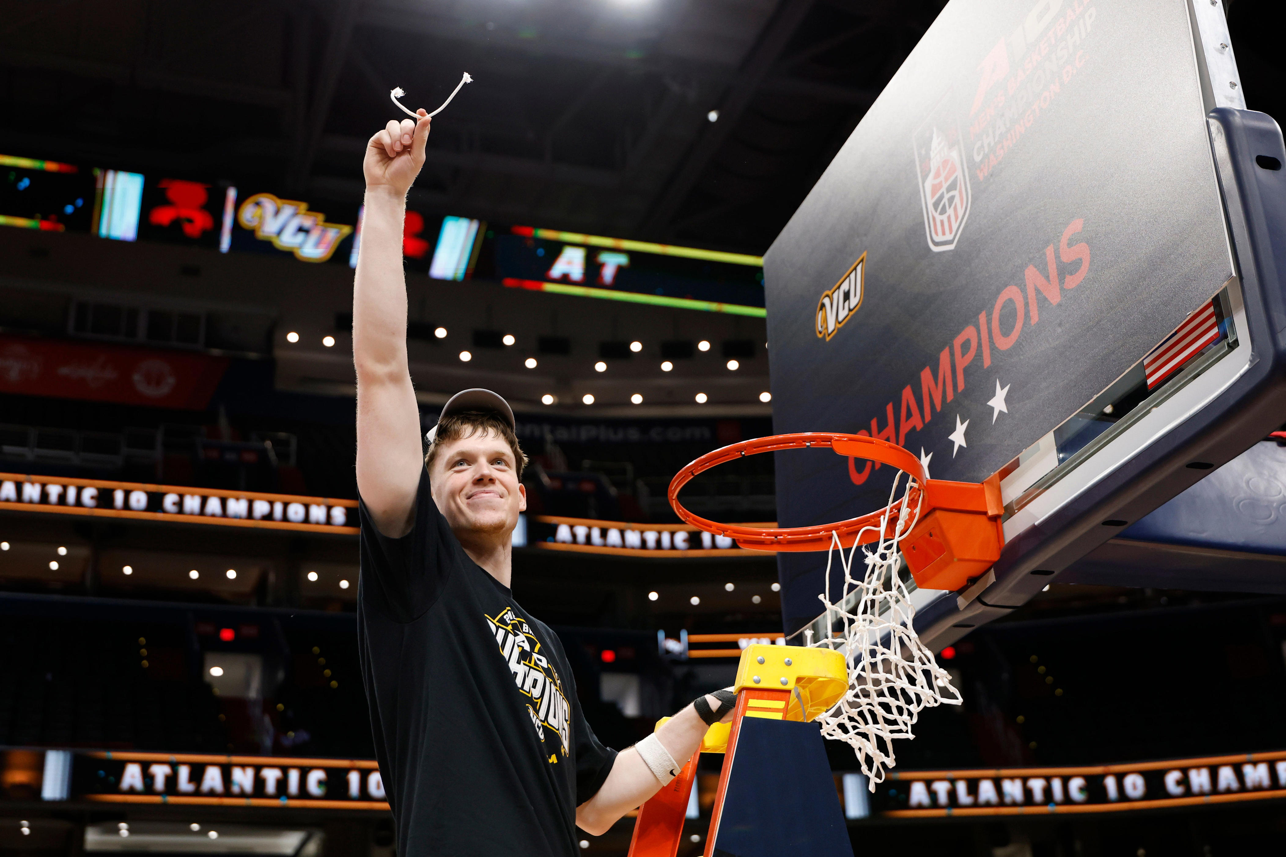 How will Amari Williams and Max Shulga help the Boston Celtics?