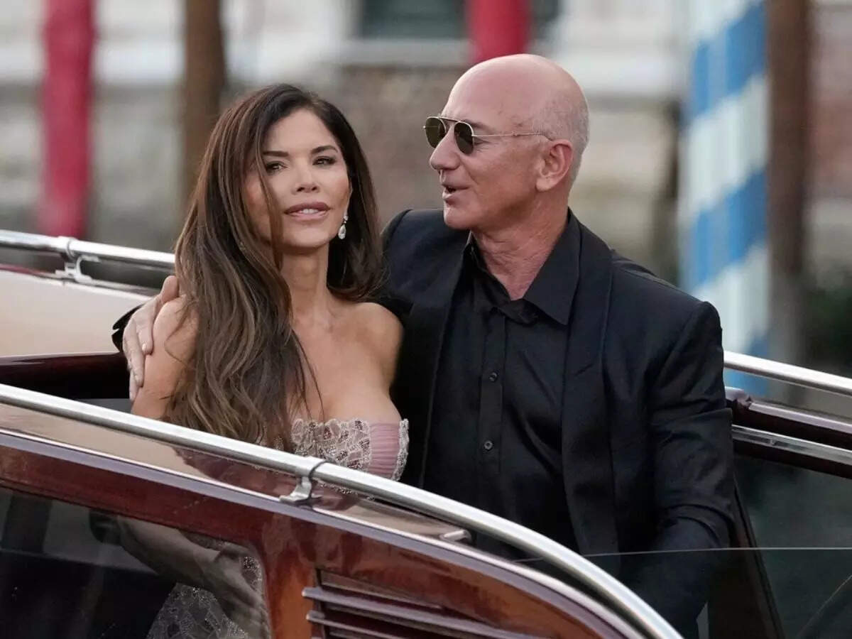 Amazon gifts given to Jeff Bezos-Lauren Sanchez's Venice pajama party ...