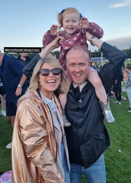 They’re lovin’ it: Ger Treacy and daughter enjoy family time at Justin ...