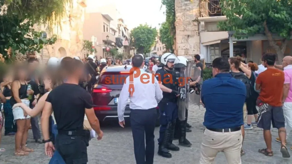 Φυγαδεύτηκε η Ντορα Μπακογιαννη στα Χανιά