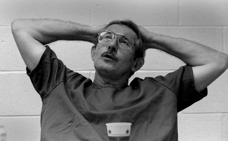 Kisah Aldrich Ames, mata-mata CIA yang membocorkan rahasia untuk Uni Soviet Kisah Aldrich Ames, mata-mata CIA yang membocorkan rahasia untuk Uni Soviet
