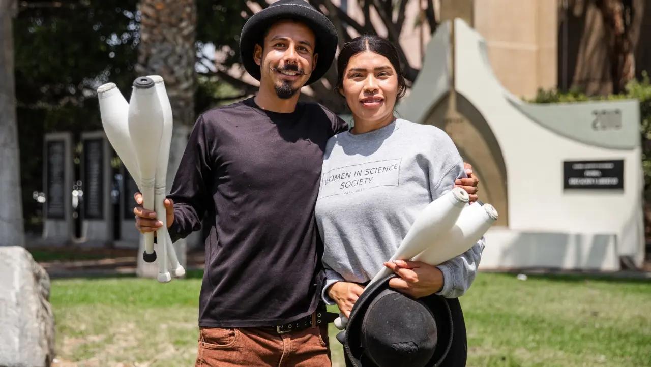 Circus Act in Tijuana’s Streets to Support Little Girl’s Education