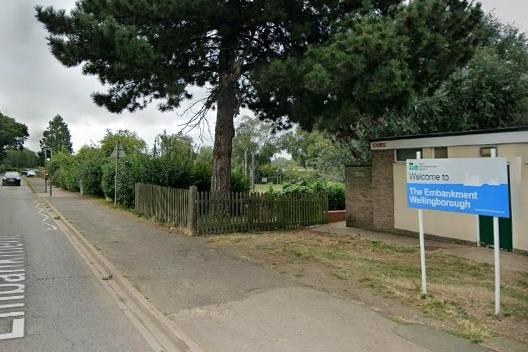 Wellingborough Embankment re-opens after bomb squad called out to smoke ...