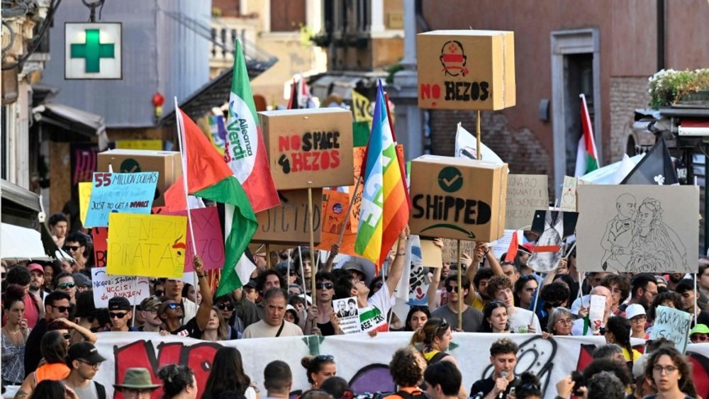 Hundreds protest against Jeff Bezos in Venice