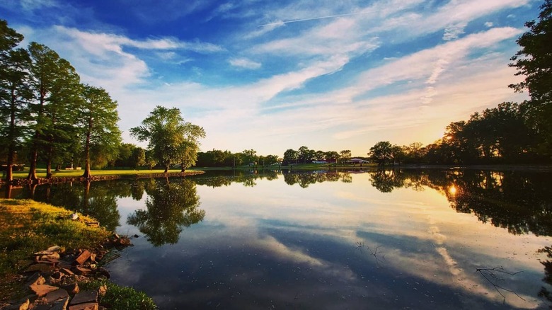 One Of Indiana's Largest Natural Lakes Is A Midwest Summer Escape With ...