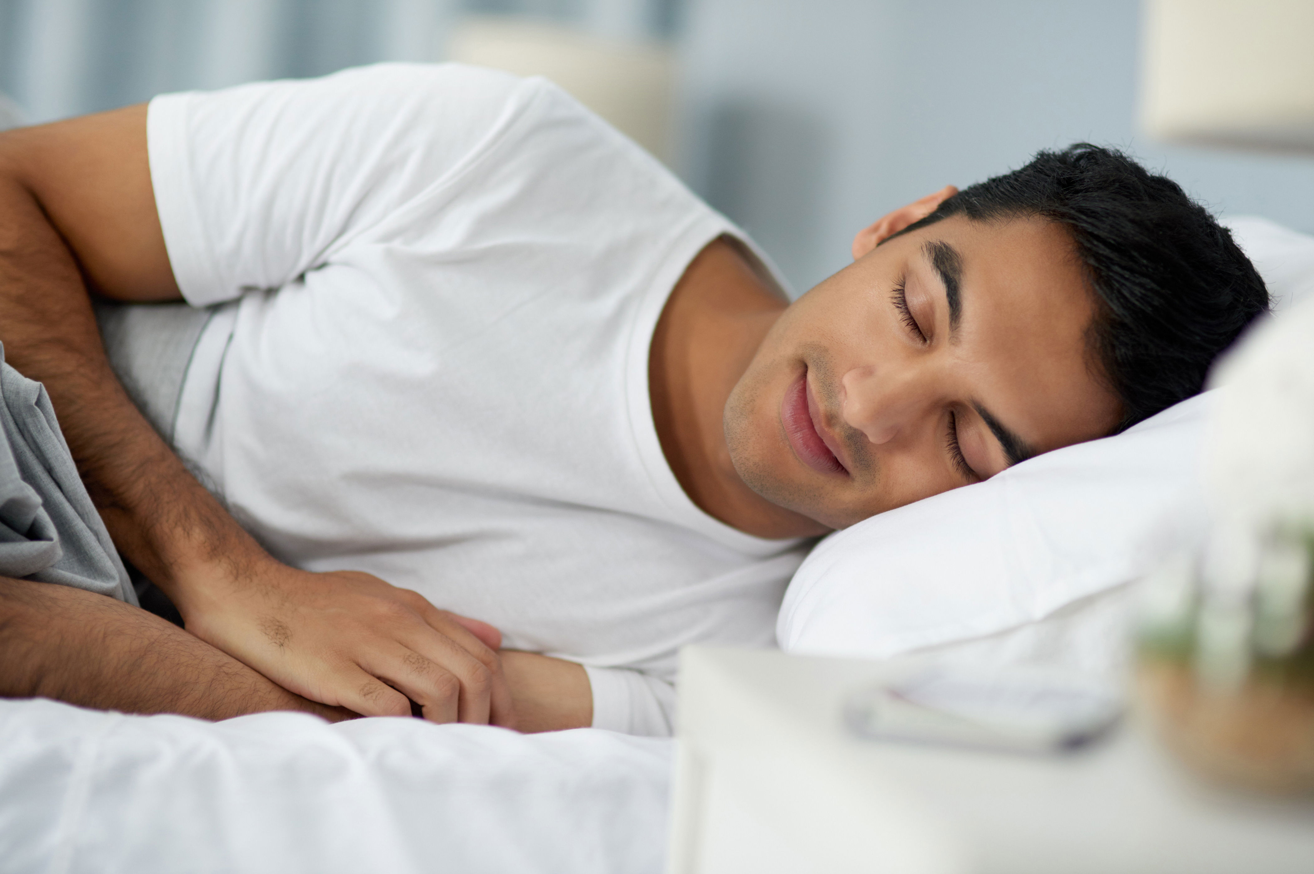 A back and neck pain specialist says these famous pillows are actually ...