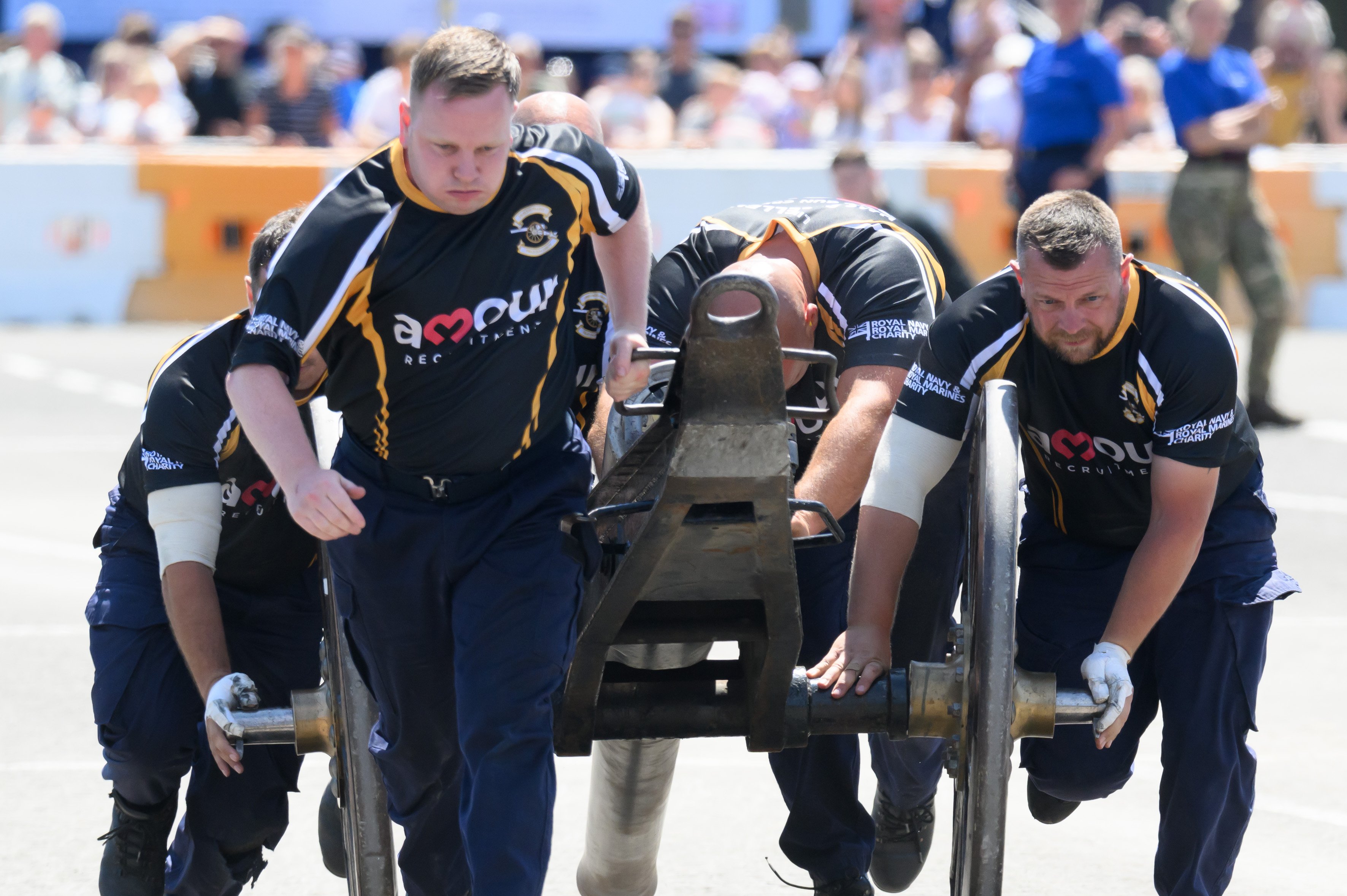 HMS Collingwood Open Day attracts thousands of people for field gun ...
