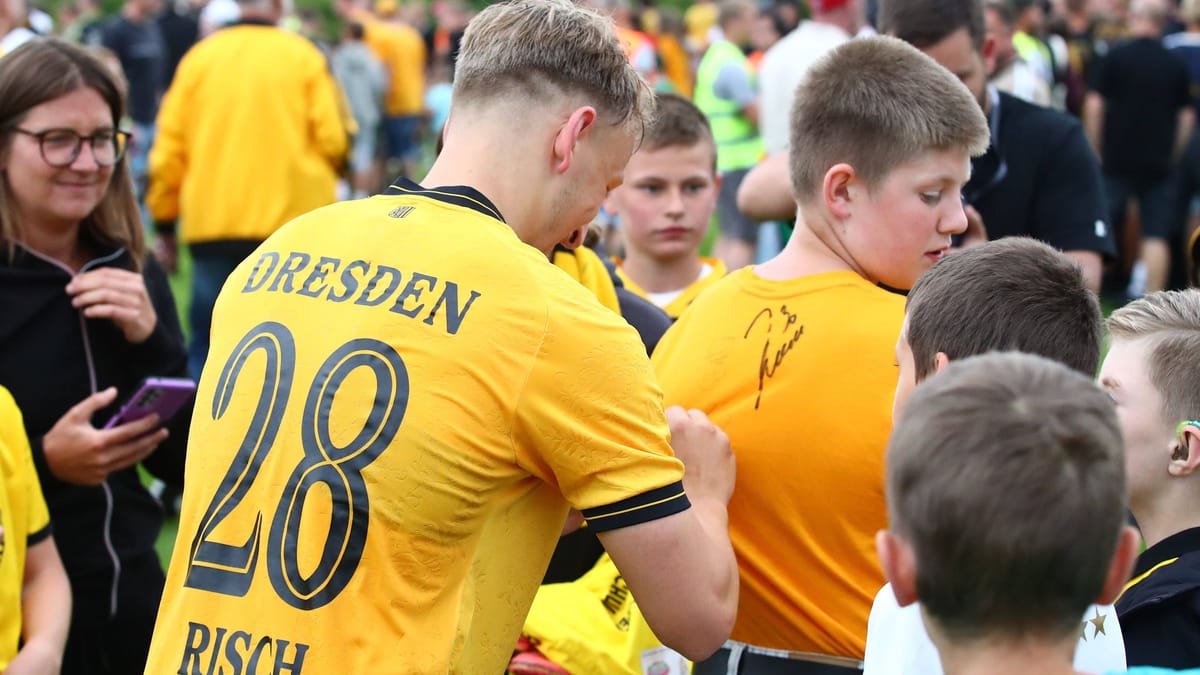 Dynamo Dresden: Junger Fan nach Testspiel von Vermummten angegriffen