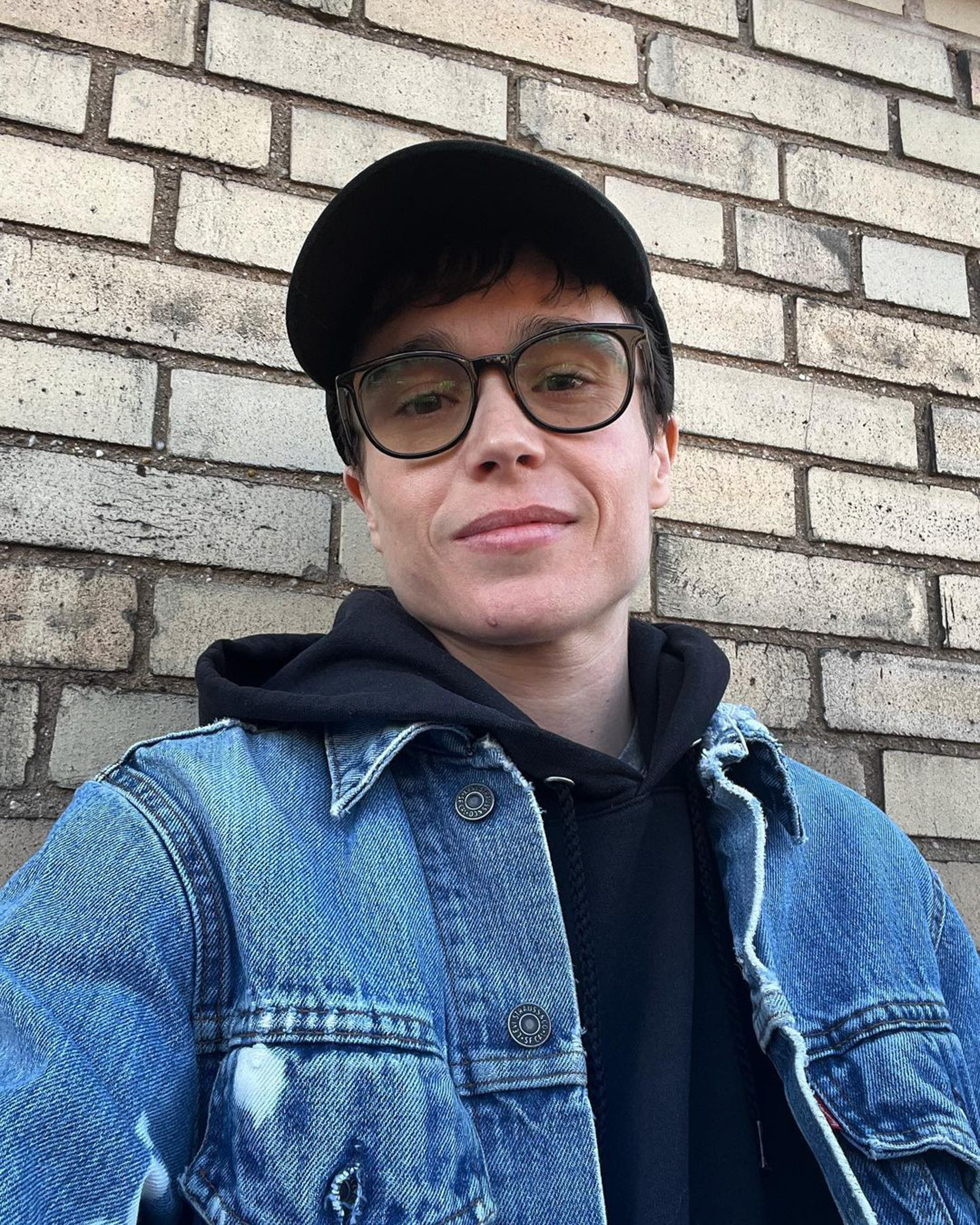 Elliot Page debuts first public relationship since coming out as ...
