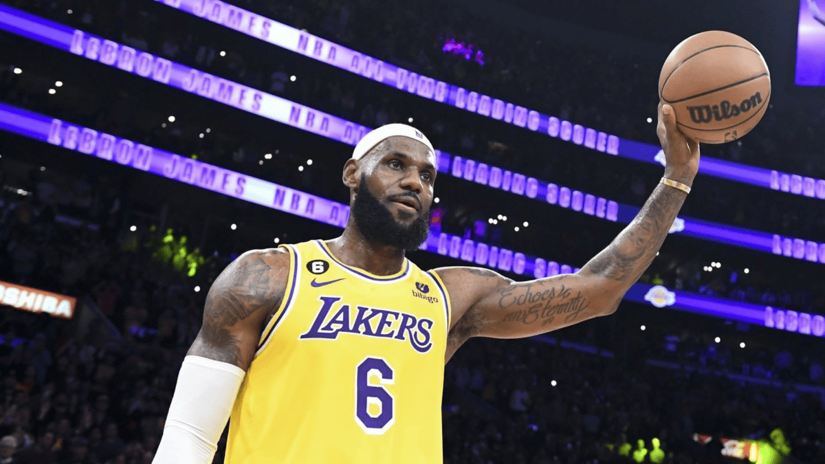 NBA: LeBron James toma decisión sobre su contrato, ¿se queda en Lakers?